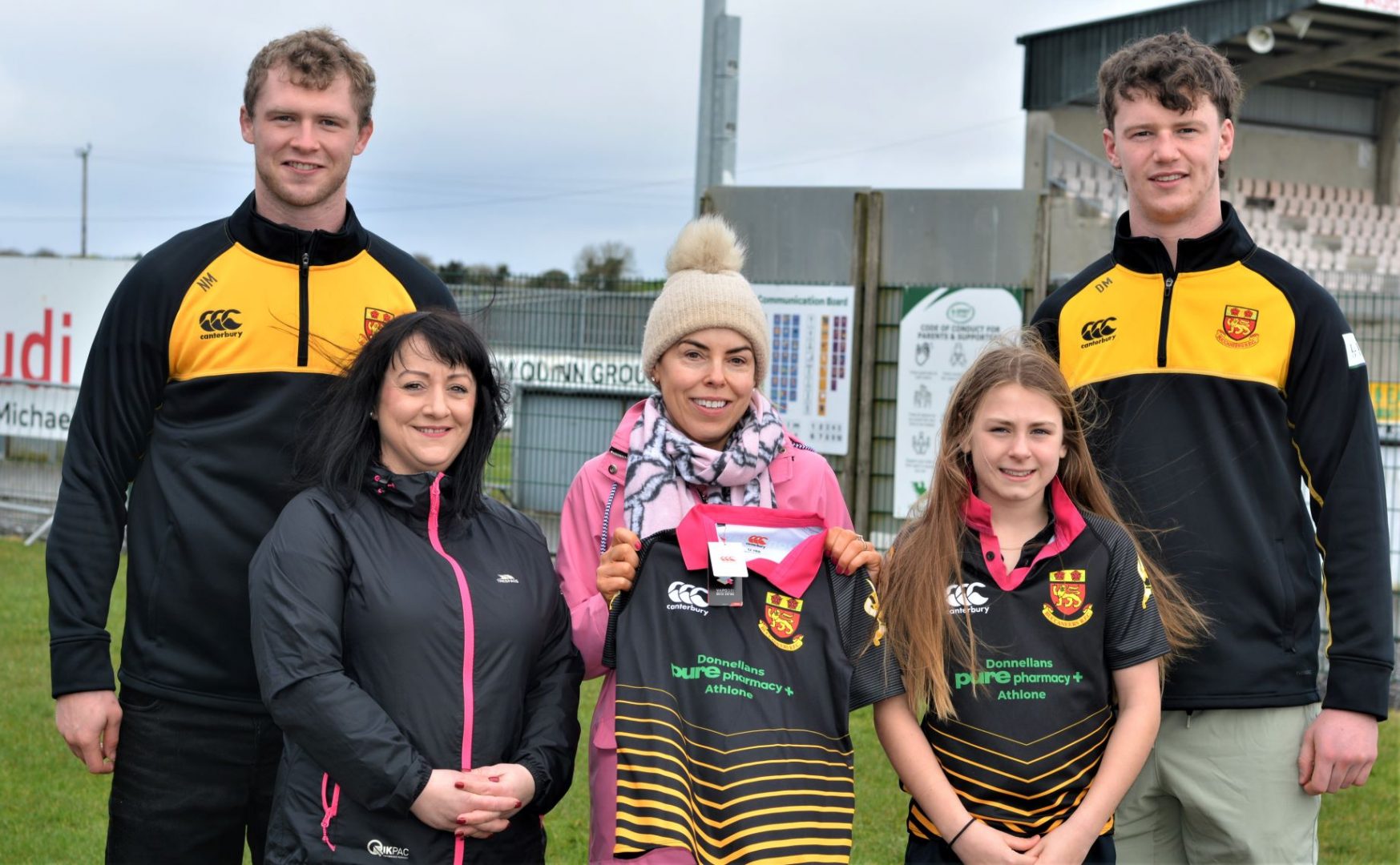 PURE PHARMACY SPONSOR GIRLS U-12's TEAM • Buccaneers R.F.C